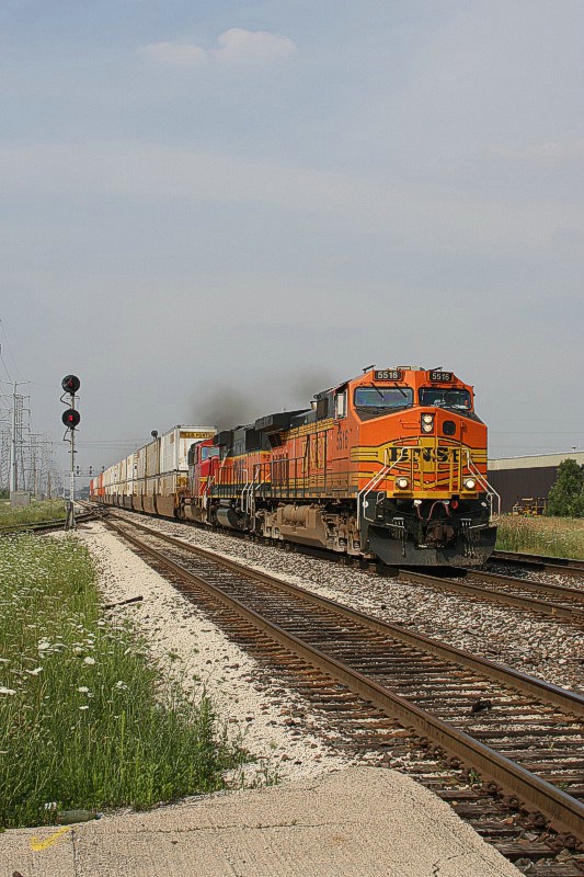 BNSF 5516